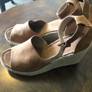 Universal Thread | Shoes | Universal Thread Wedges | Poshmark